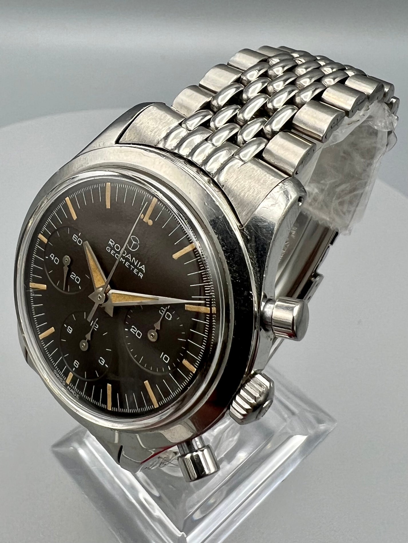 Rodania Geometer, Rare ORIGINAL and Important Chronograph w/ Bracelet ...