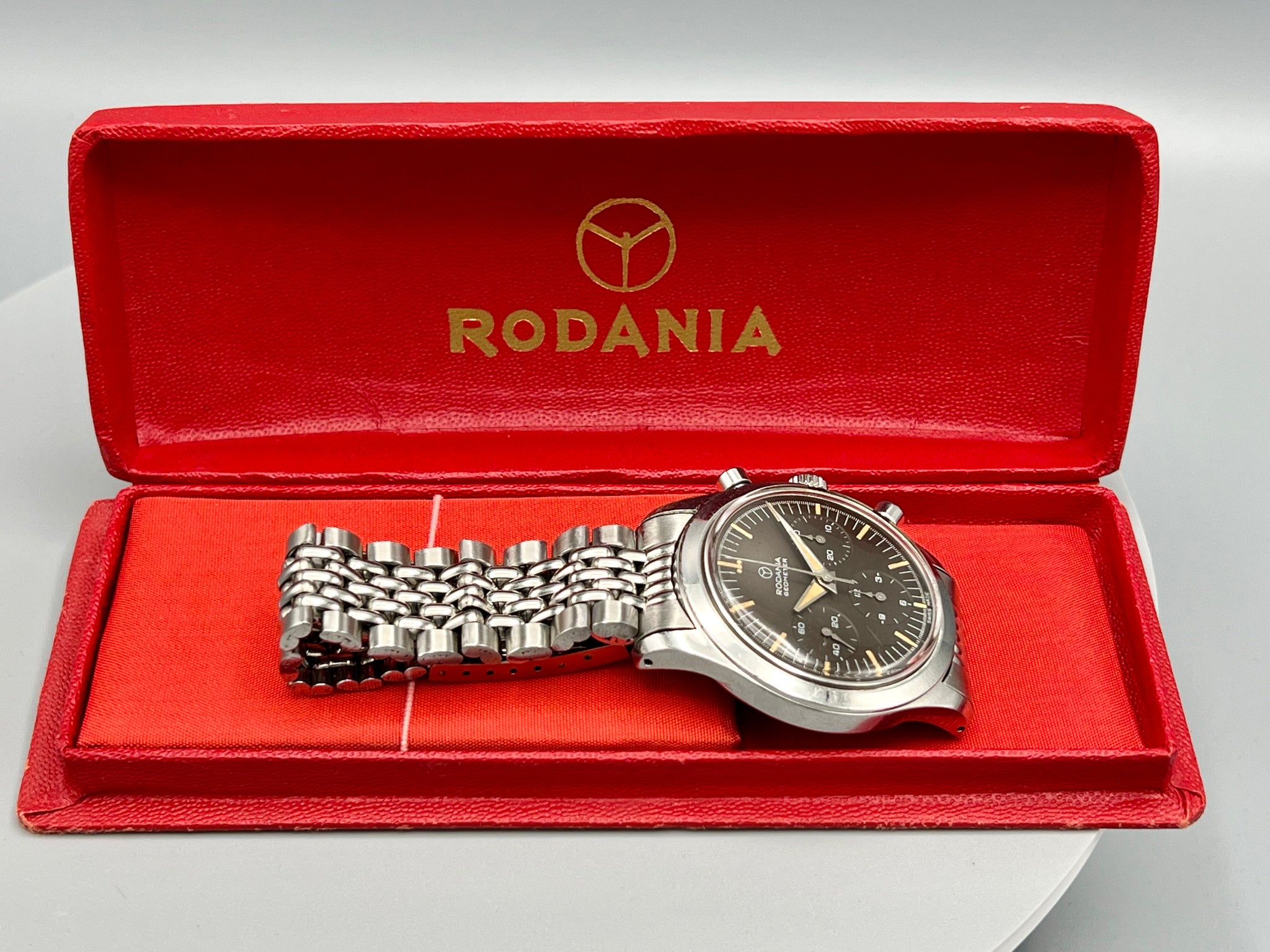 Rodania Geometer, Rare ORIGINAL and Important Chronograph w/ Bracelet ...